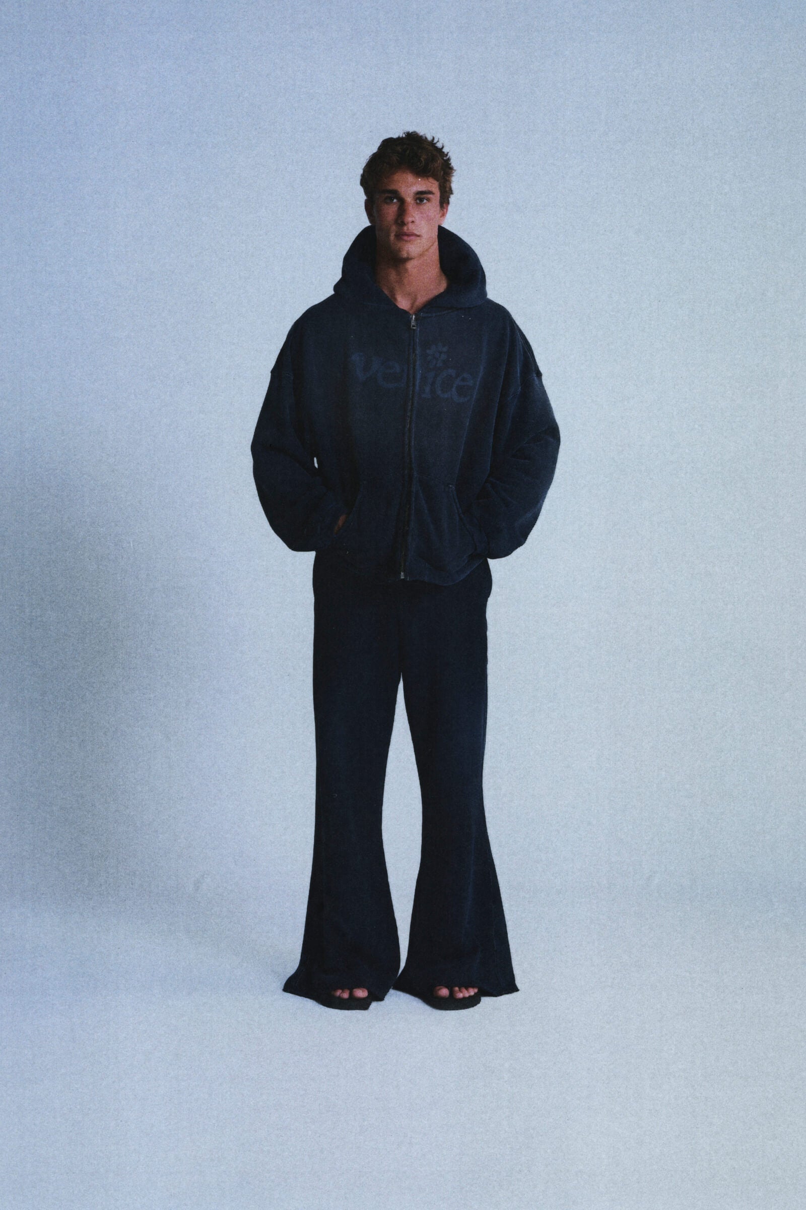 ERL VENICE HEAVYWEIGHT ZIP UP HOODIE | ERL STUDIO – ERL Clothing
